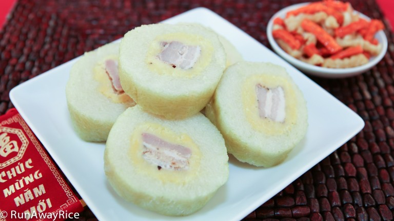 Sticky Rice and Banana Cakes (Banh Tet Chuoi) - Pressure Cooker Recipe