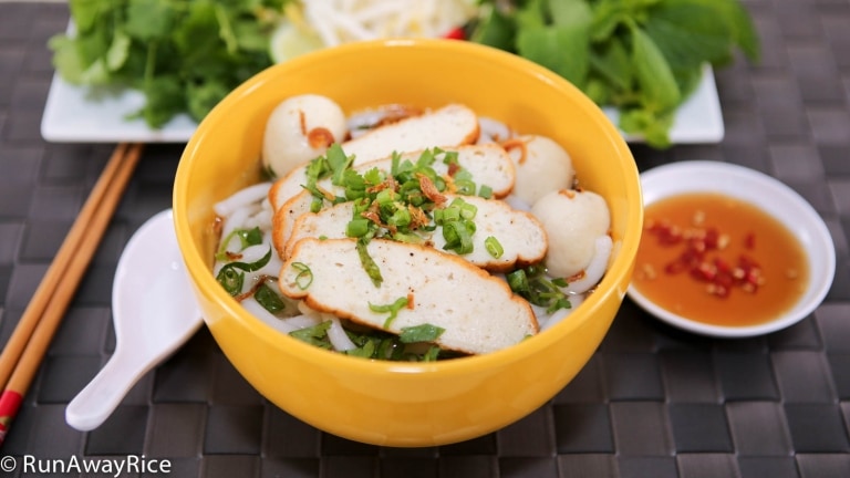 Fish Rice Noodle Soup (Bun Ca) - Easy Recipe with Video