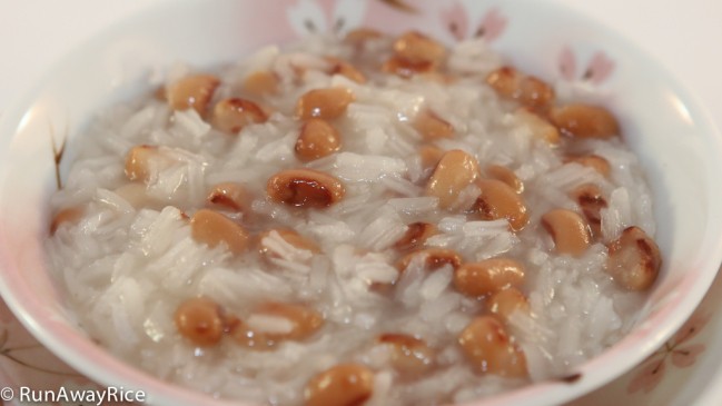 Rice Pudding with Black-Eyed Peas (Che Dau Trang)