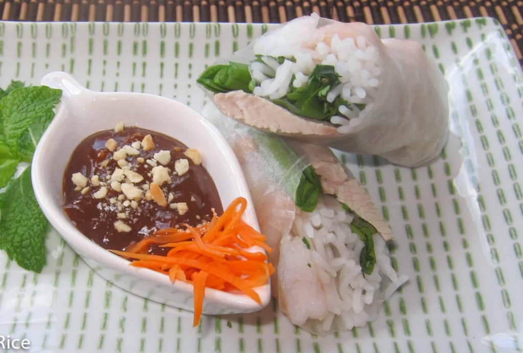 Shredded Pork Skin Fresh Spring Rolls (Bi Cuon) - Easy Recipe with Video