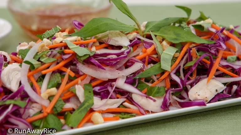 Purple Cabbage Chicken Salad / Goi Ga Bap Cai Tim - Recipe and Video