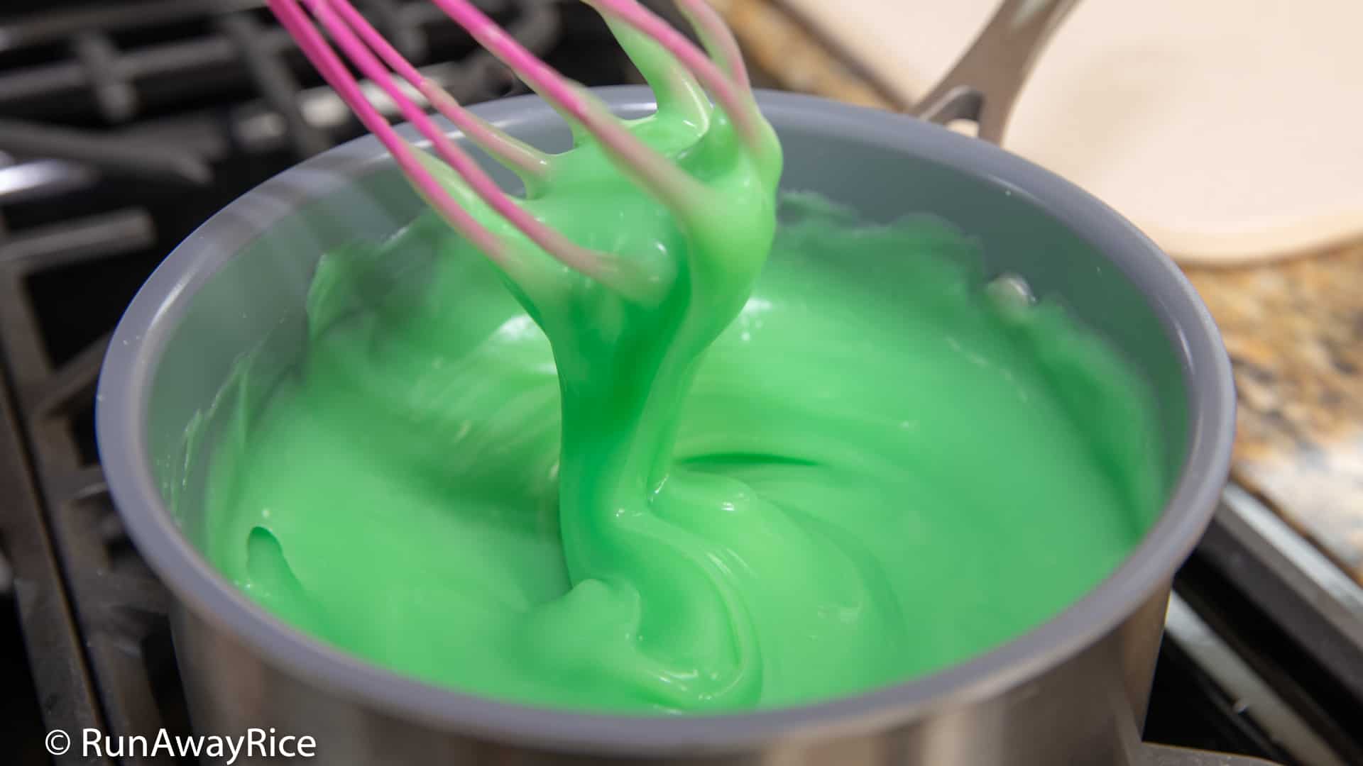 Pandan Jelly Dessert (Che Banh Lot) - Easy Recipe with Video