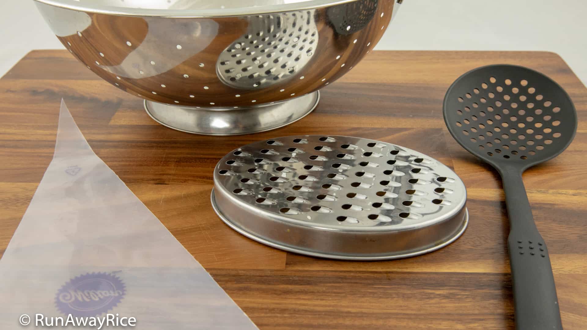 Pandan Jelly Dessert (Che Banh Lot) - Easy Recipe with Video