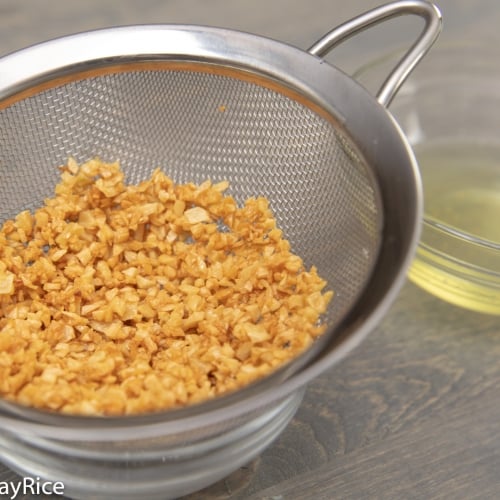 Fried Garlic (Toi Phi) - Easy Homemade Recipe