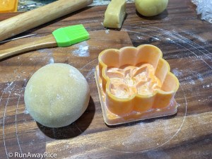 Essential Mooncake Guide - Types of Mooncakes and Recipes