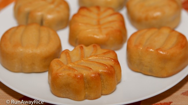 Essential Mooncake Guide: Mooncake Molds including Recipes