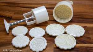 Essential Mooncake Guide: Mooncake Molds including Recipes