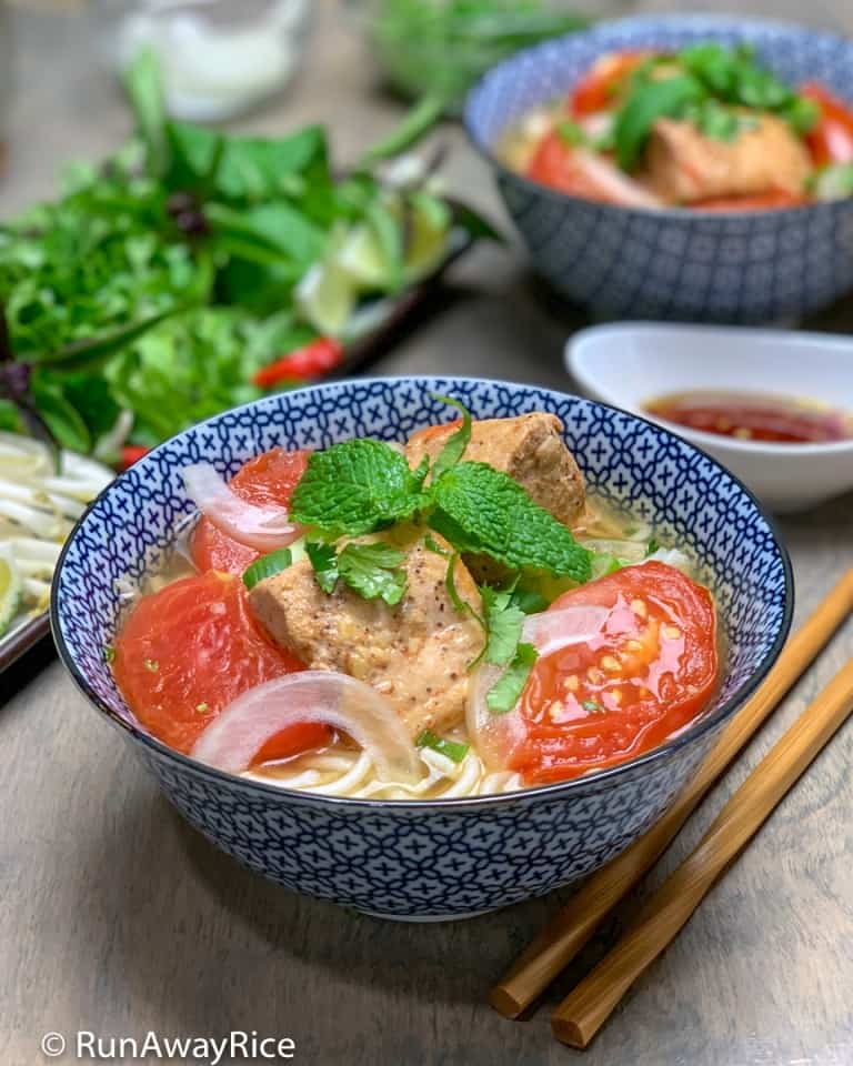 Fish Rice Noodle Soup (Bun Ca) - Easy Recipe with Video