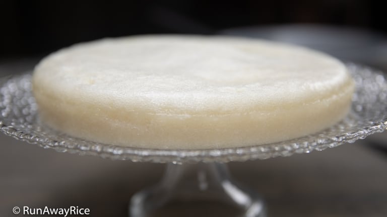 White Sugar Sponge Cake / Chinese Honeycomb Cake (Banh Bo Nguoi Hoa)