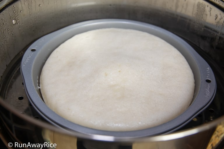 White Sugar Sponge Cake / Chinese Honeycomb Cake (Banh Bo Nguoi Hoa)